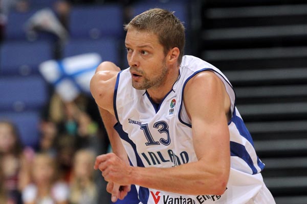 Hanno Möttölä on hurjassa vireessä - SuomiKoris