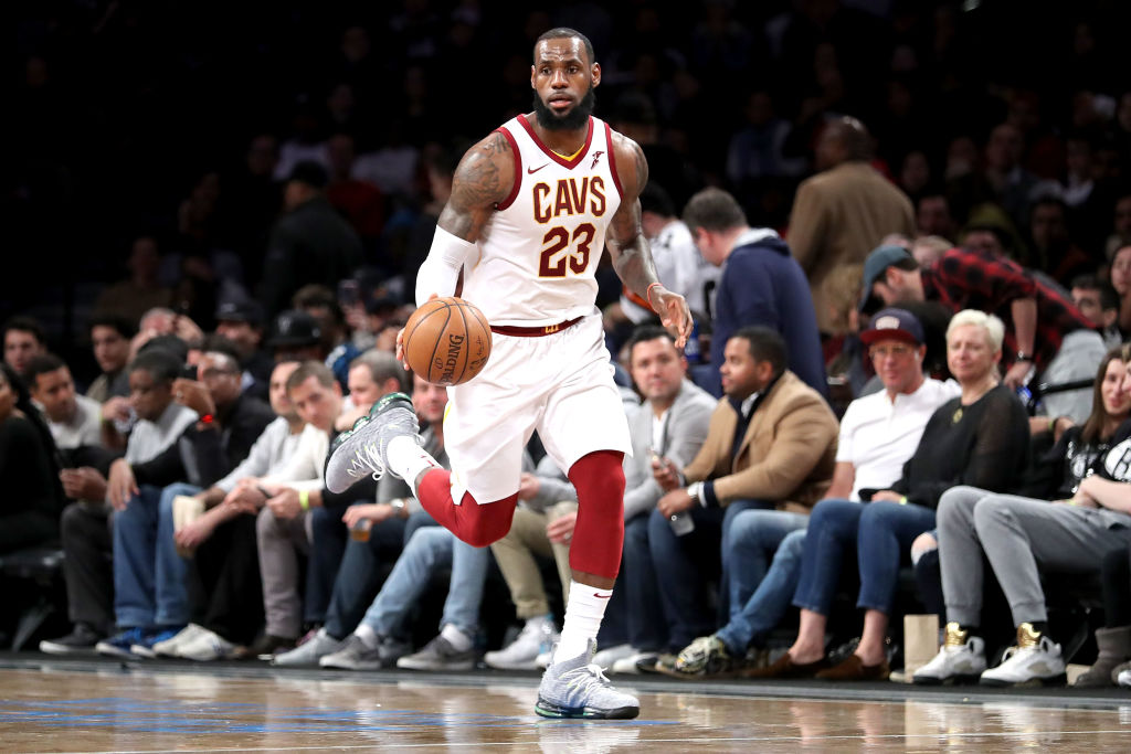 LeBron James nousi Michael Jordanin rinnalle - SuomiKoris