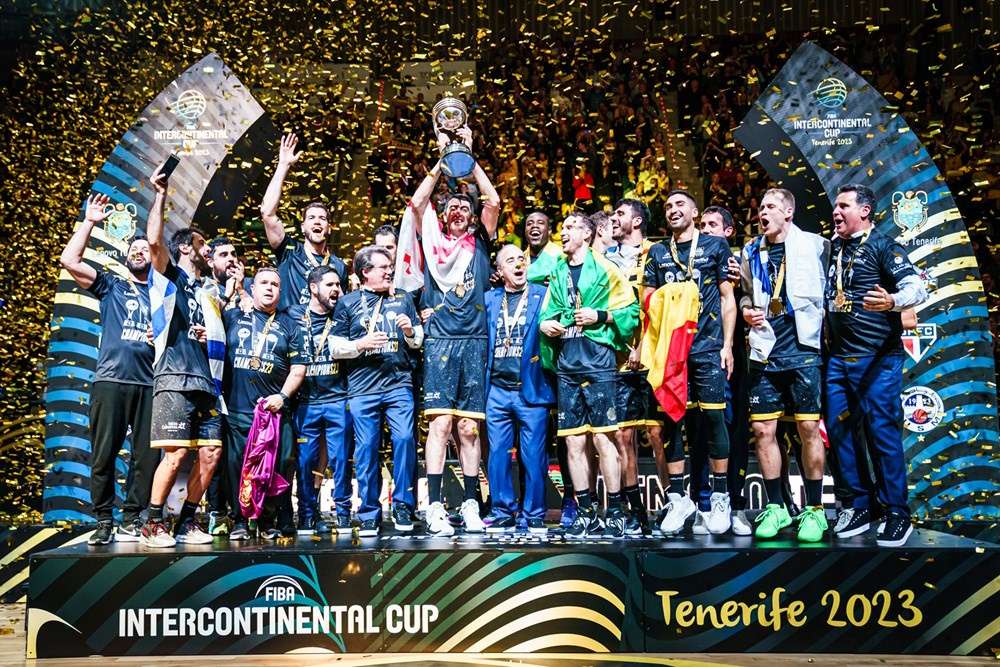 Sasu Salin seurajoukkueiden maailmanmestari